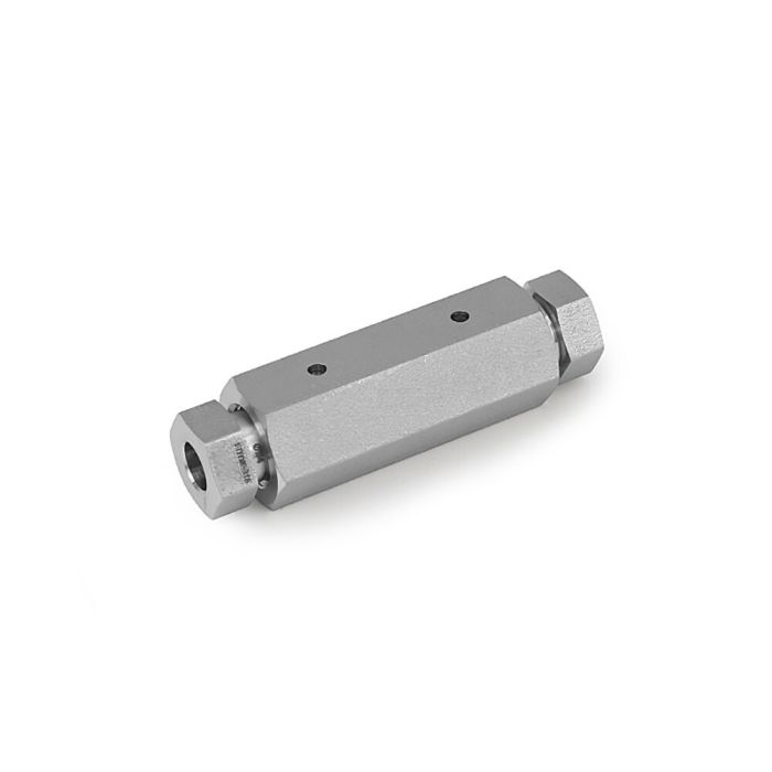 High pressure fitting with straight connection